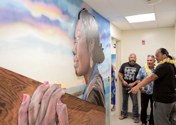 New murals at UH-Maui draw inspiration from wayfinding family | News ...